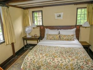 The Manor East Suite on Salt Spring Island │ Hastings House