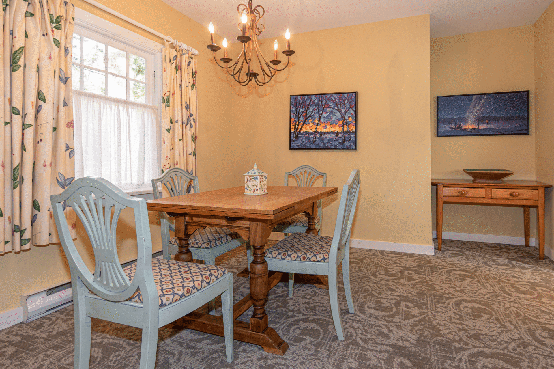 Churchill Cottage on Salt Spring Island │ Hastings House