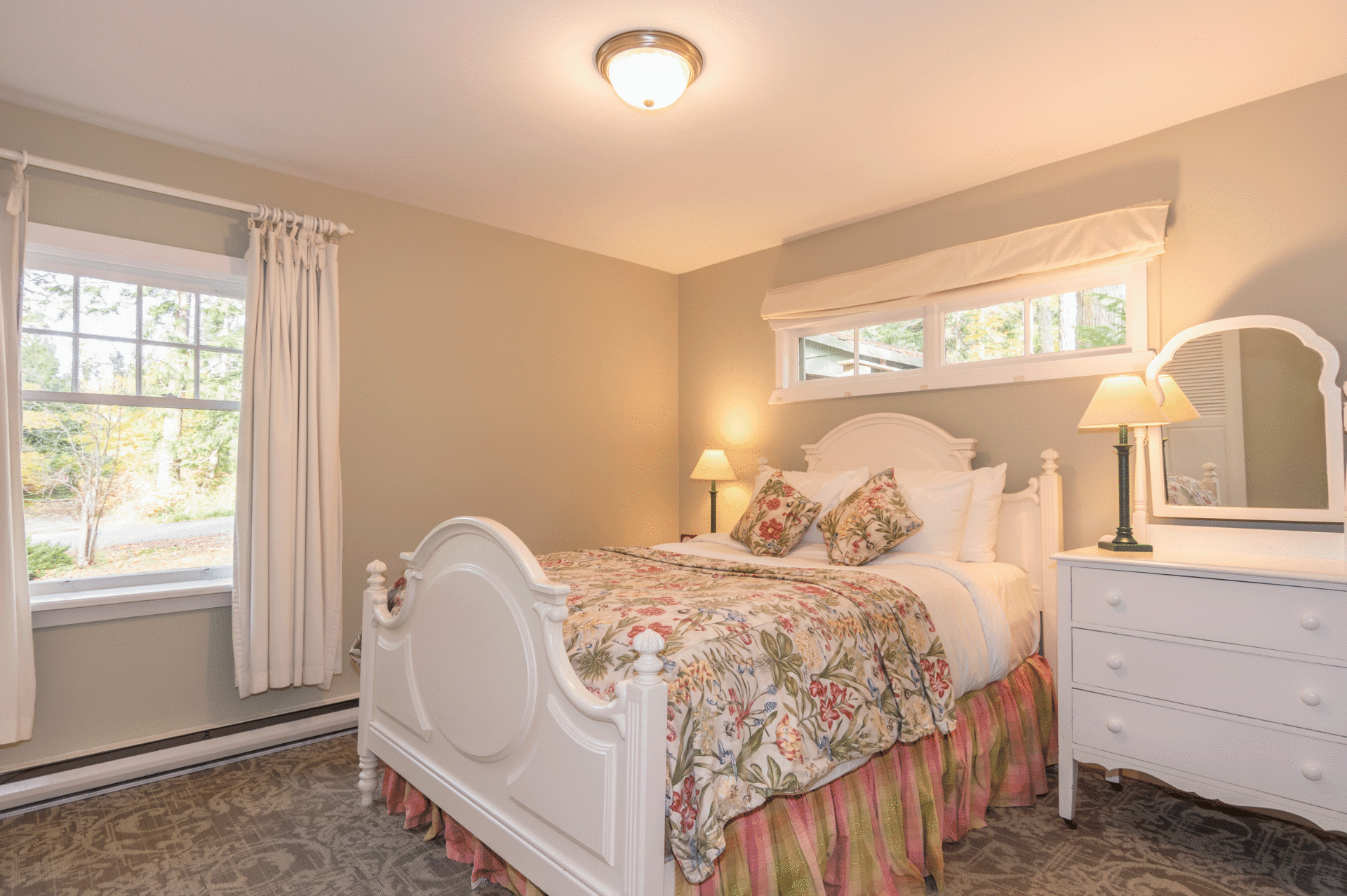 Churchill Cottage on Salt Spring Island │ Hastings House